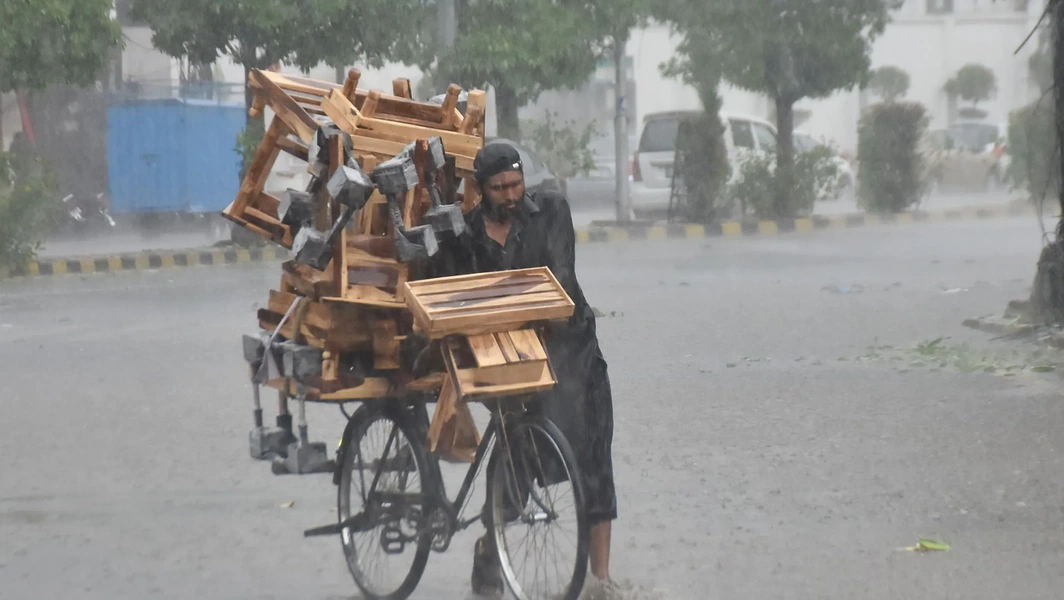 IMD red alert as severe storms lash Delhi-NCR