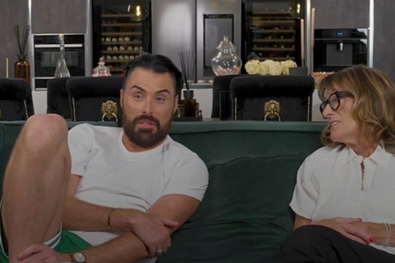 Gogglebox fans say 'good to see you back' as stars return to show