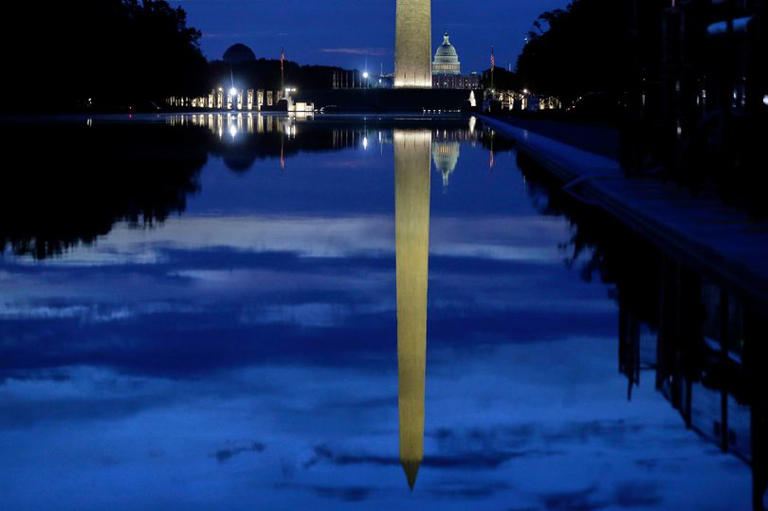 New photos show Trump's $13m reflecting pool already filthy and full of ...