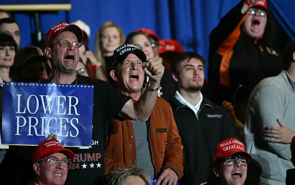 Ohio Trump loyalists voice anger over economy, job losses