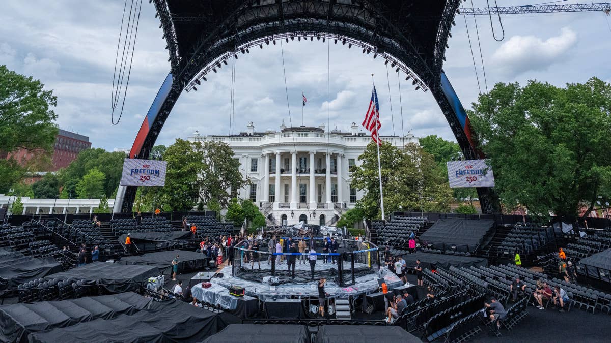 White House UFC event lighting nearly blinded flight crew on approach ...