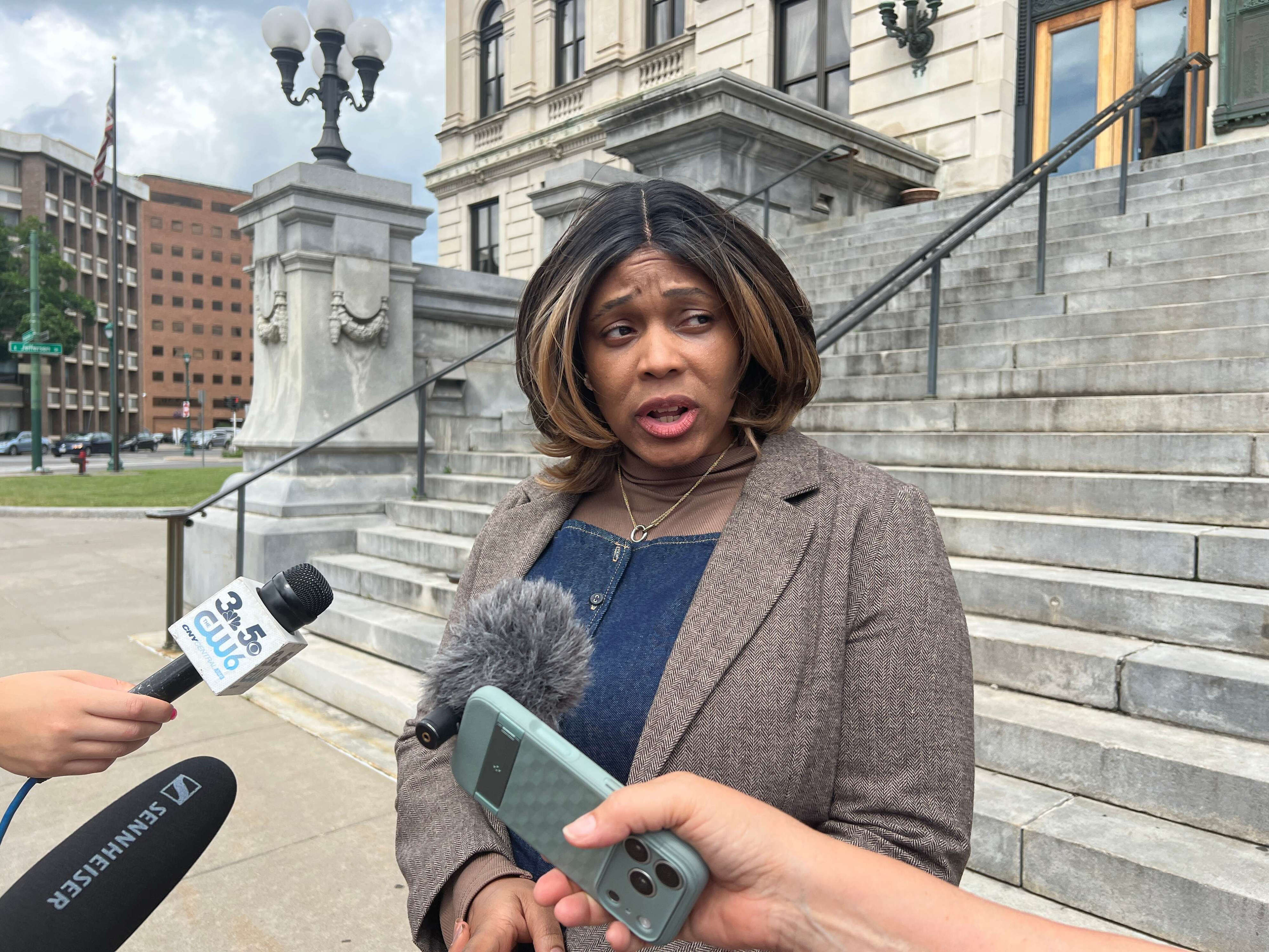 GOP, Dems offer dueling term limit bills for Onondaga County officials ...