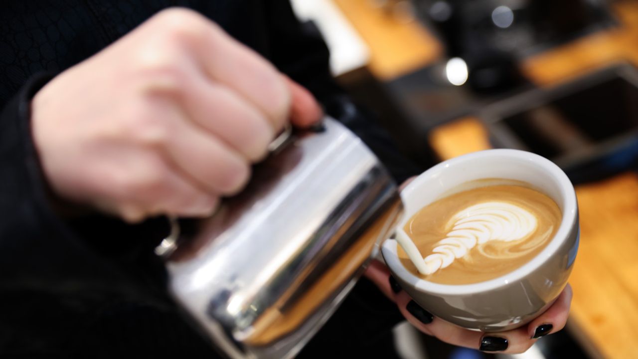 Drinkers seek a low-key buzz with low-caffeine beverages
