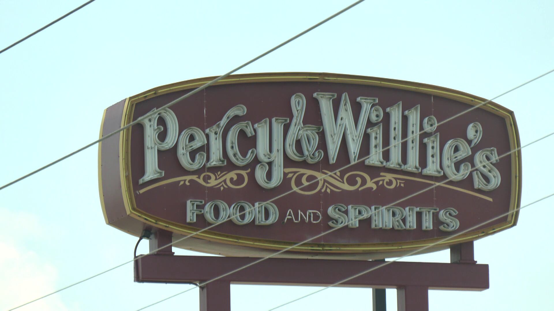 Influencer sues SC restaurant over viral encounter
