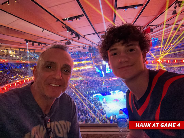 Hank Azaria is pissed Taylor Swift snagged courtside Knicks seats
