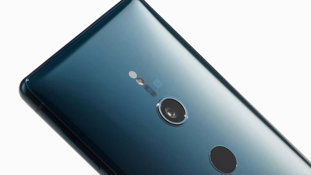 Affordable smartphones and retro digicams reshape photography trends