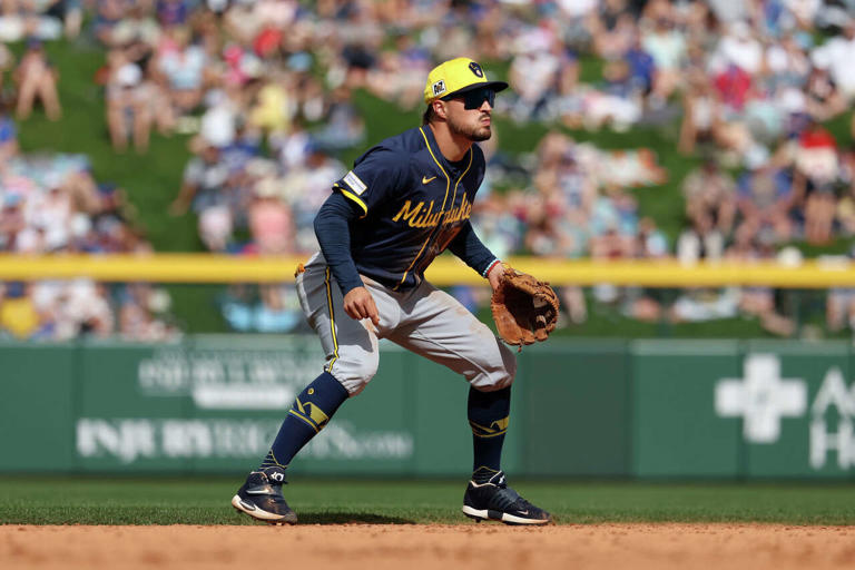 Houston Astros call up Raynel Delgado for infield depth against Royals