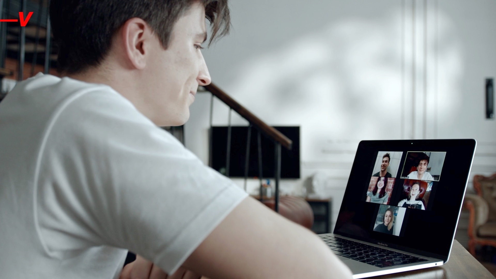 Hidden health risks of working on a laptop