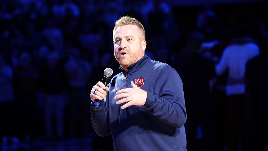 Alex Golesh has chance for third-straight Auburn recruiting win against ...