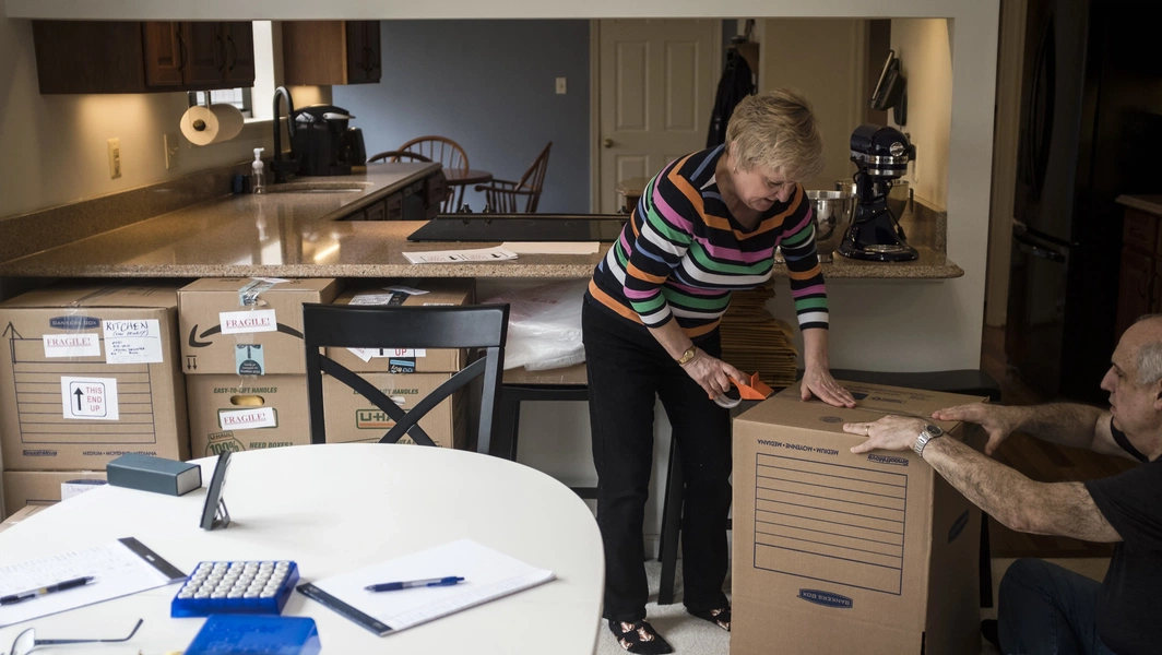 16 common clutter items retirees can let go