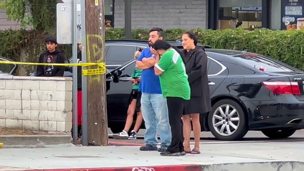 Overnight shooting leaves man dead outside Los Angeles County bar