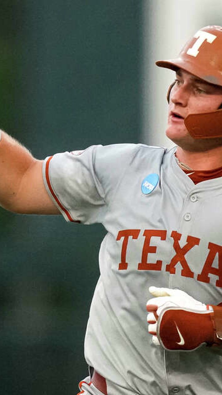 Texas faces Georgia's power in CWS opener