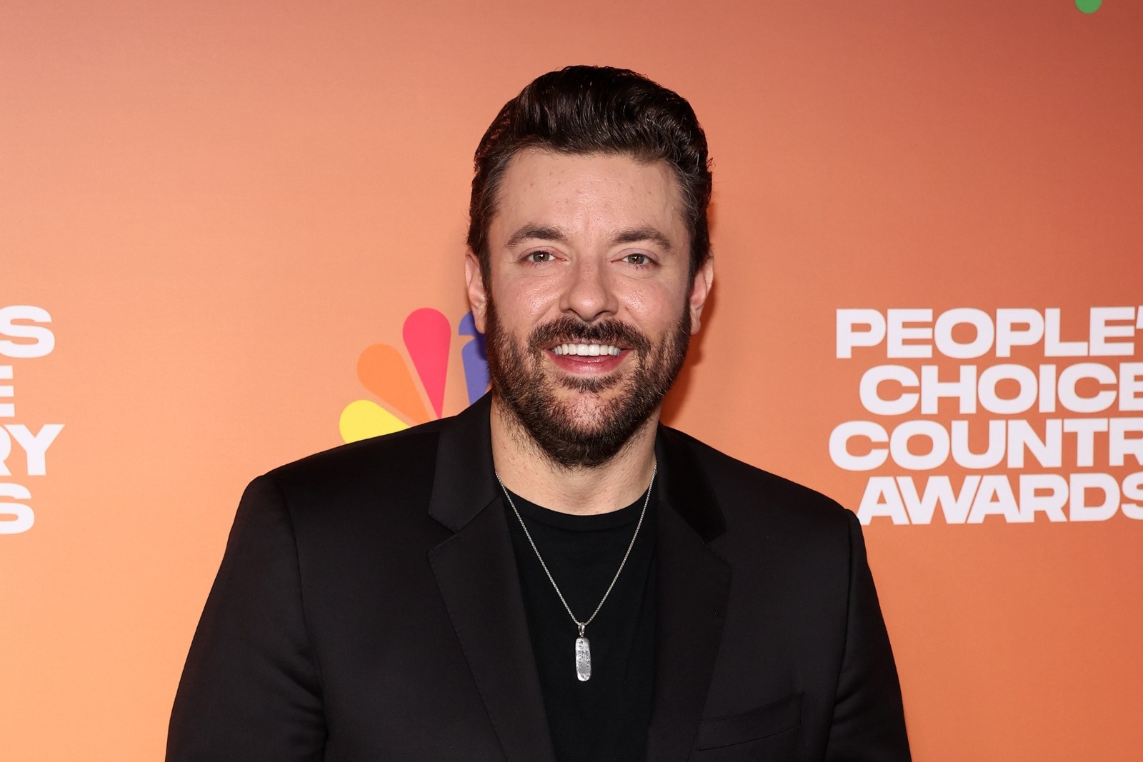 Chris Young spills new details about his upcoming Nashville bar, Famous ...