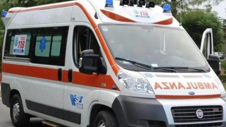 Tragedia sfiorata in via Nemorense: cade un tubo da un’impalcatura ...