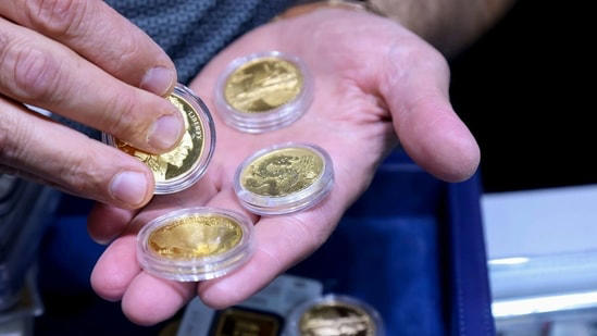 Yug B Chauhan: Indian-origin suspect caught with chocolate coins after ...