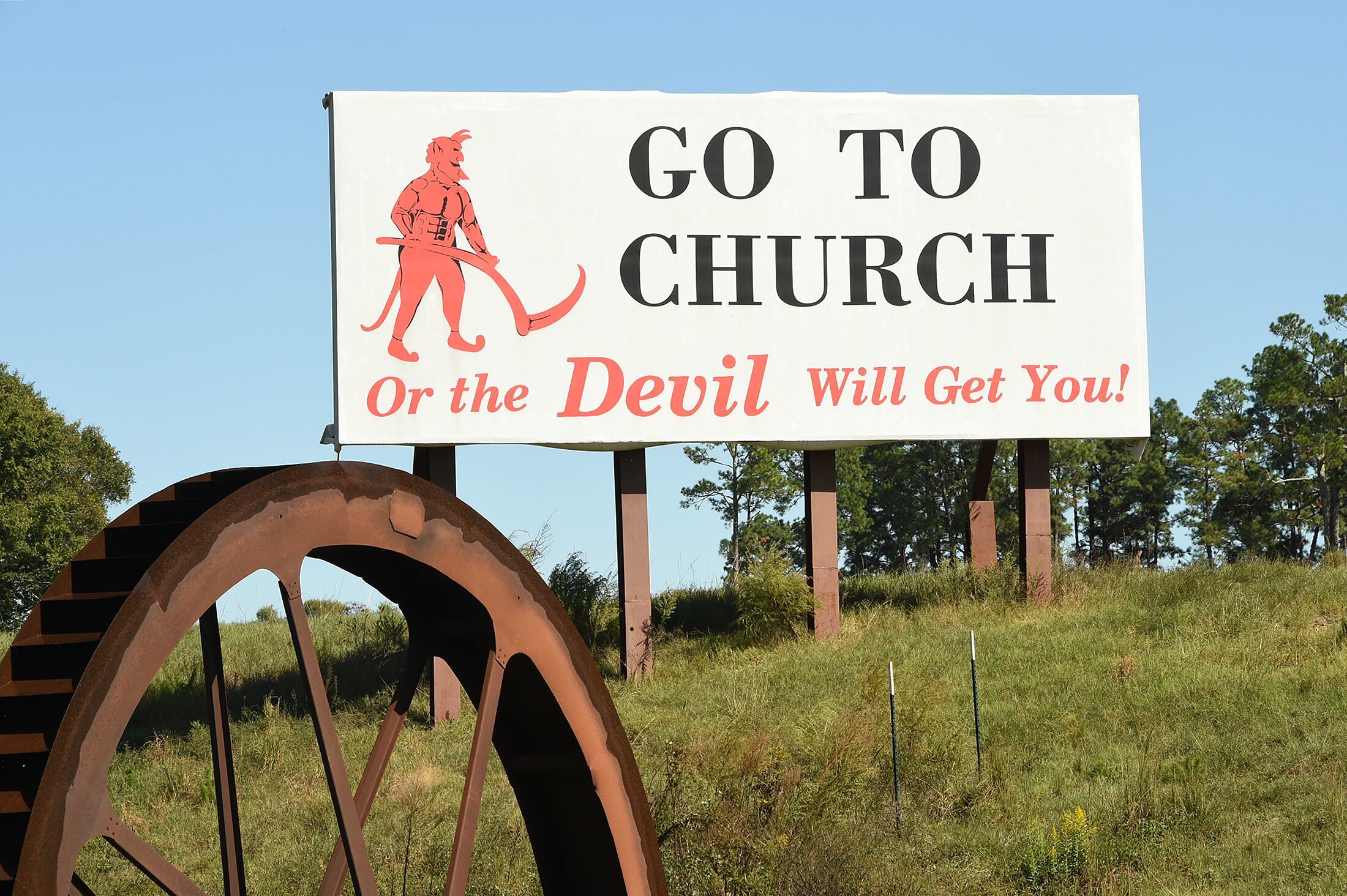 Southern Baptists tell people to go to church, not just watch on YouTube