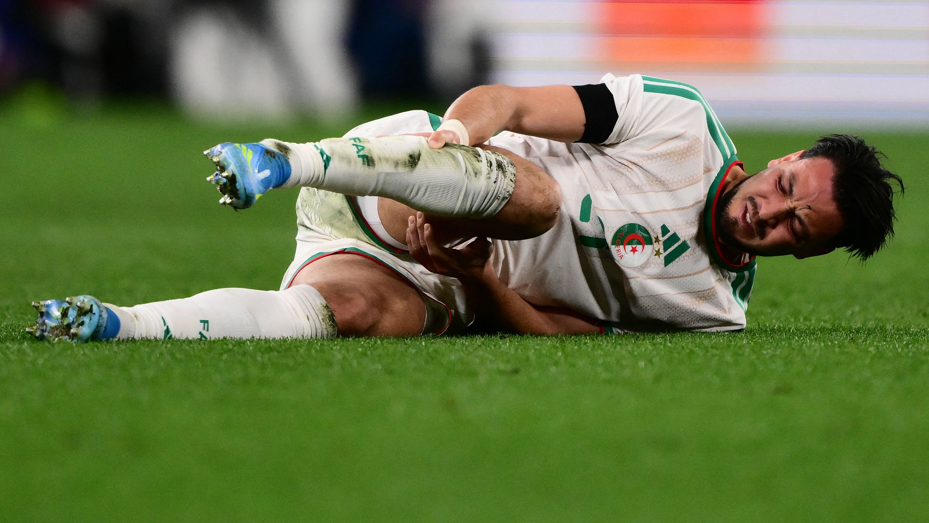 Coup dur pour les Verts : Ben Sebaïni contraint l’Algérie à revoir ses ...