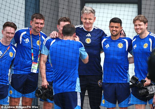Give them hell! TV chef Gordon Ramsay visits Scotland squad on eve of ...