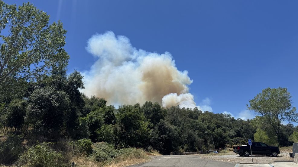 Fast-moving vegetation fire near Mercy Medical Center prompts ...