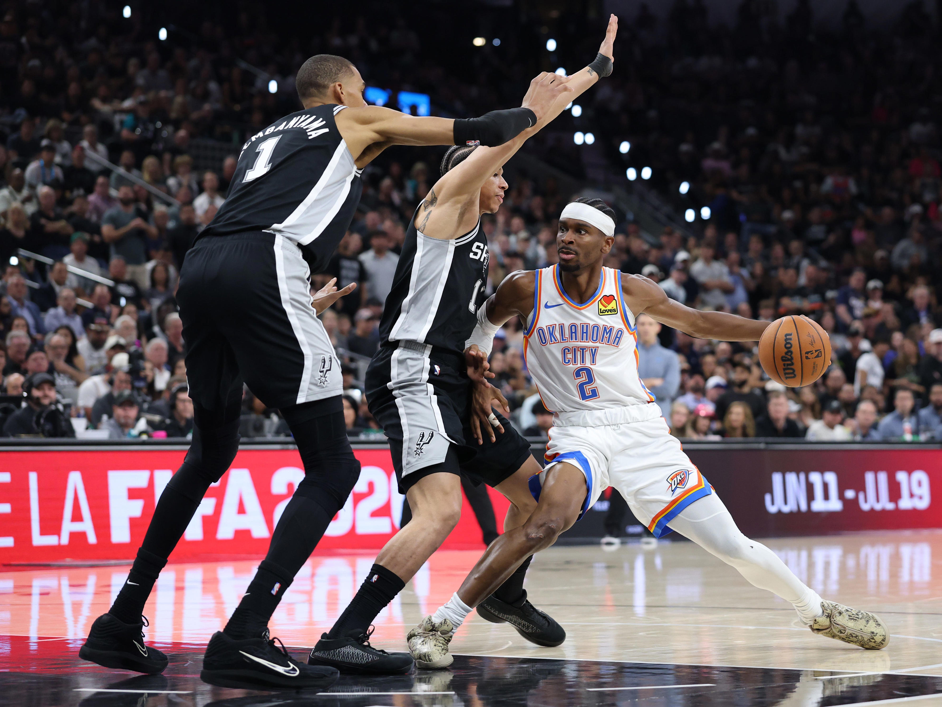 Sam Presti opines on Spurs' physicality: 'We're not complaining'