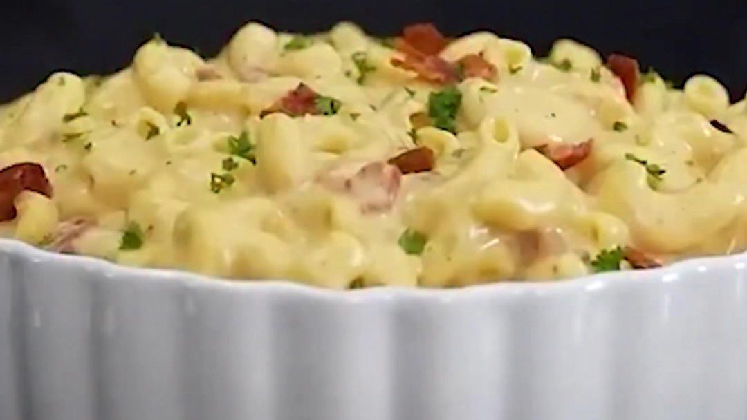 Mac and cheese with a savory twist