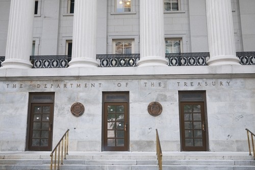 US tightens licensing requirements for certain medical device exports ...