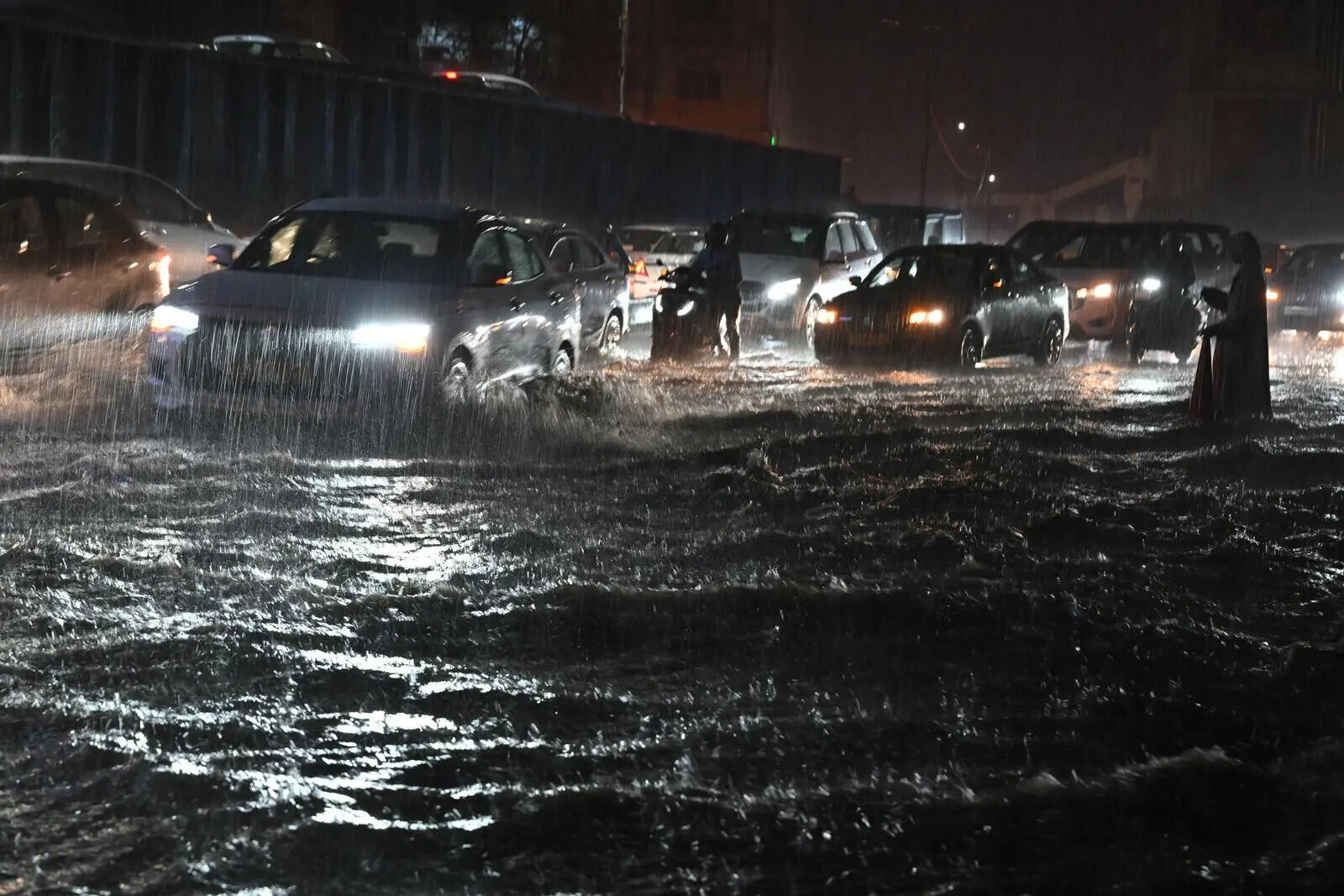 Hyd reels under rain havoc as flooded roads trigger traffic chaos ...