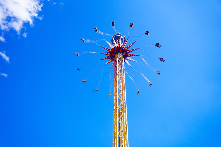 How long were riders stranded 260 feet above Six Flags Over Georgia?