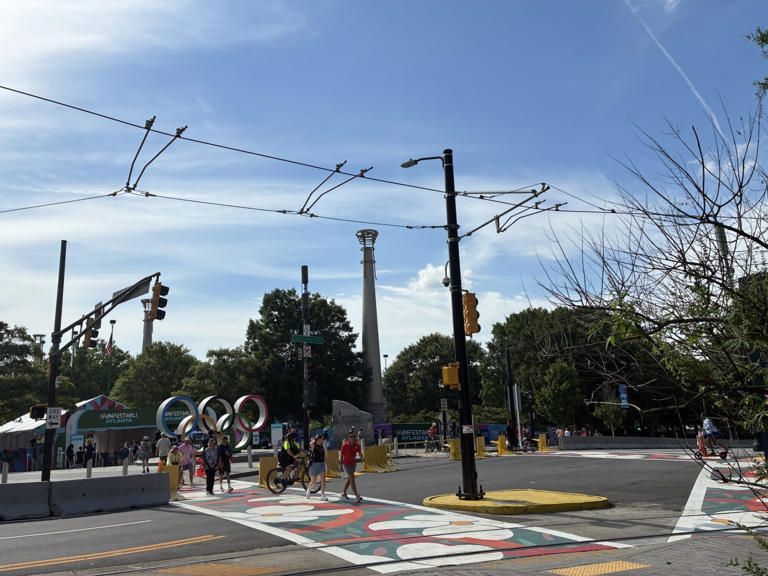 Extreme heat tests FIFA Fan Festival crowds in Atlanta