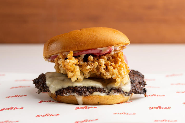 Where to eat around USC and the Los Angeles Coliseum