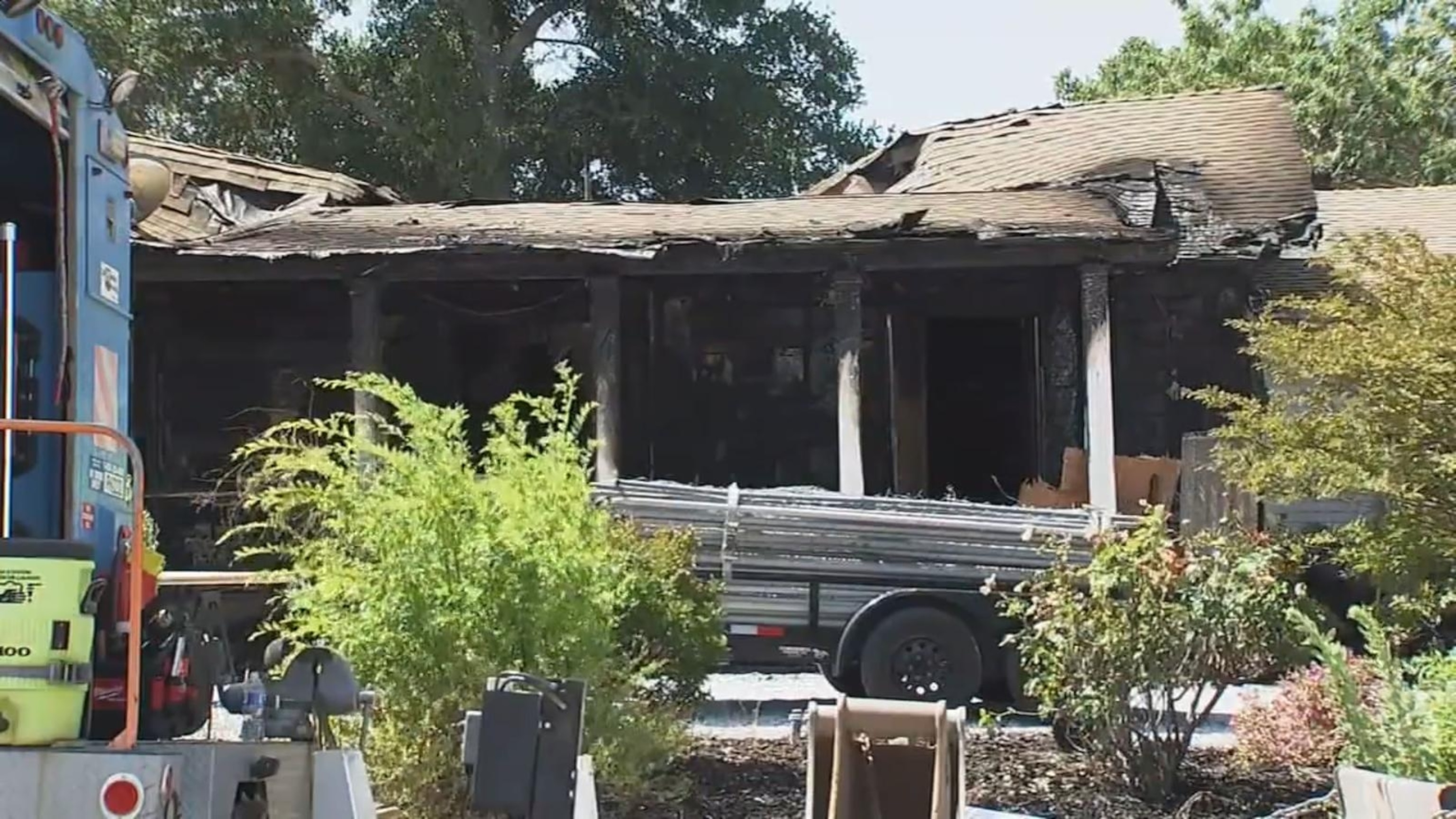 Mom says her 10-year-old daughter saved family from house fire