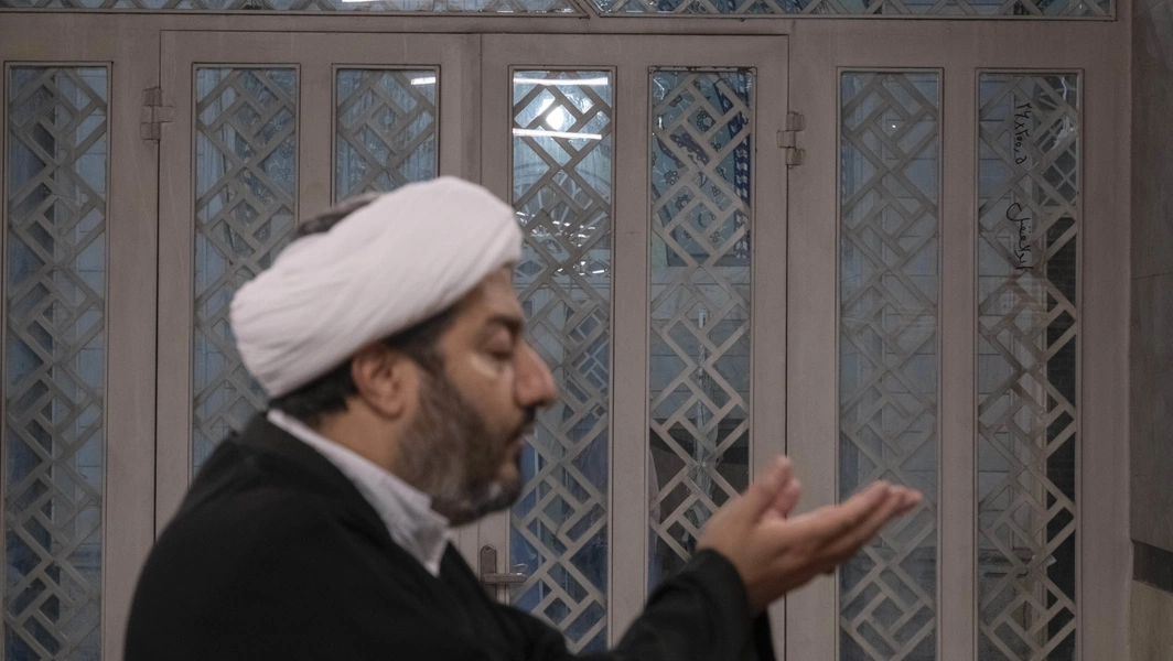 Iran cleric warns US only understands force amid deal talk