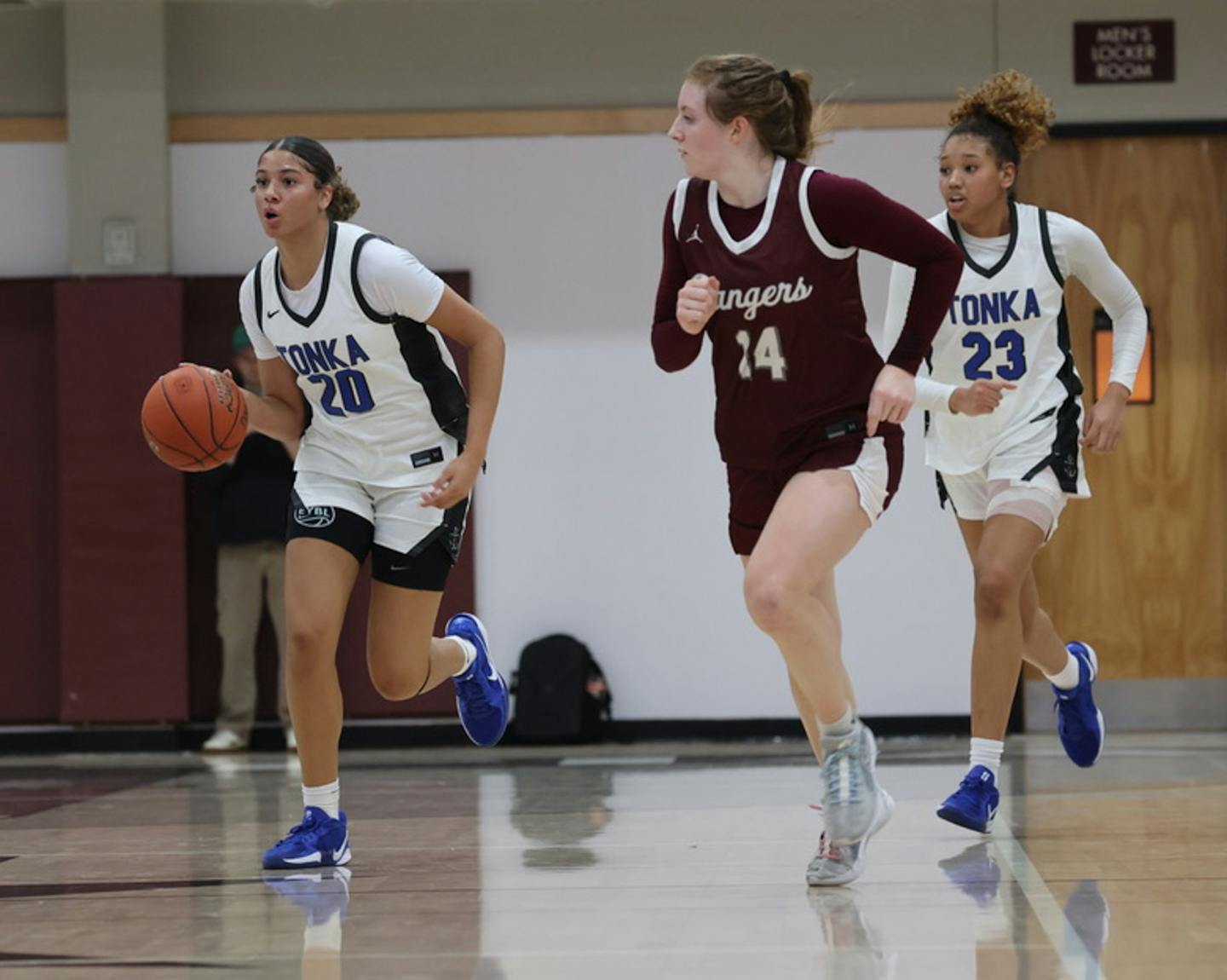 Minnetonka hoops standout Ari Peterson is transferring to a top New ...