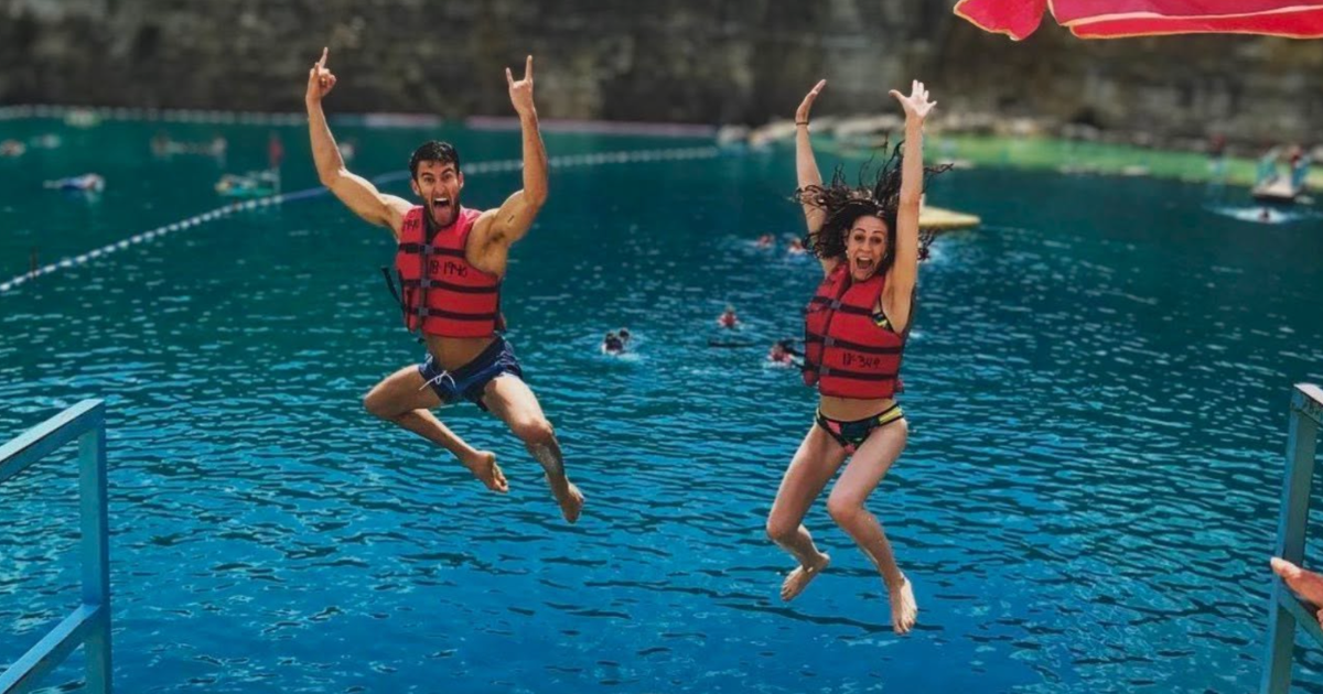 This Missouri quarry beach draws thousands every summer