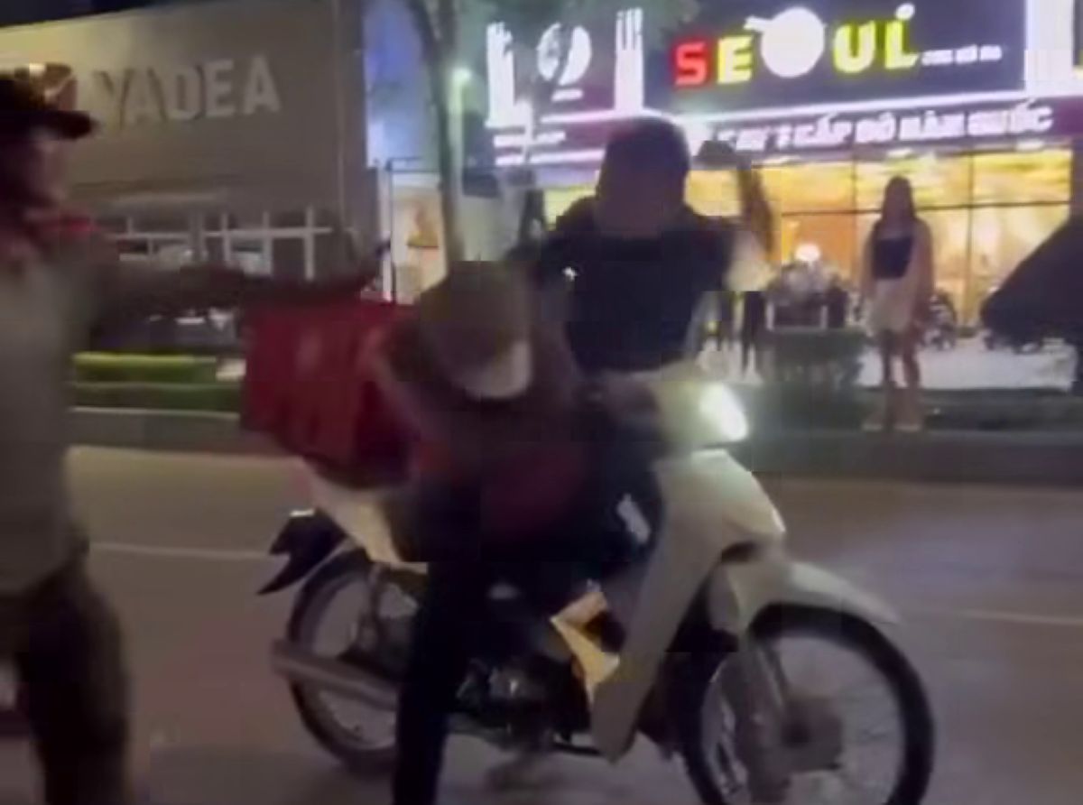 Xác minh vụ nam shipper bị hành hung trên đường phố