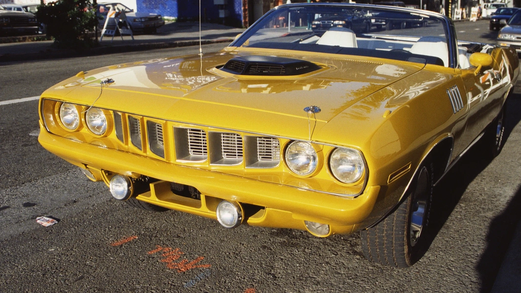 10 classic car colors that work — and those that don’t