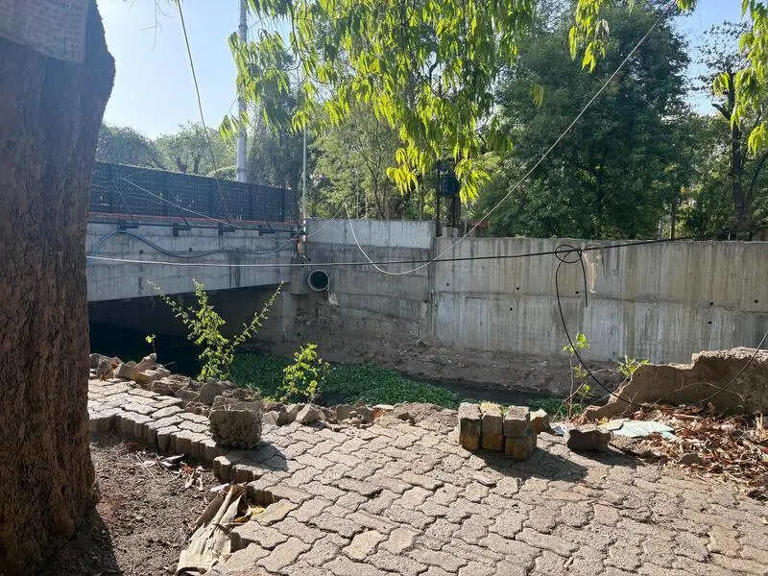 Funds crunch stalls Canal Road retaining wall work