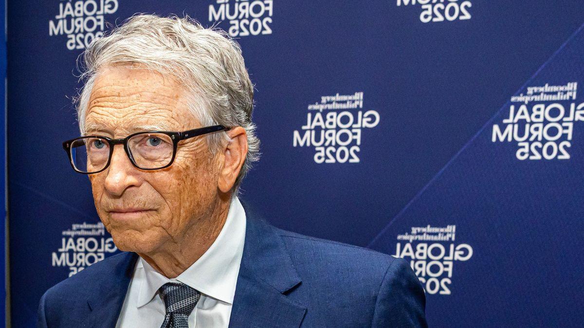 Bill Gates' 'Secret' Past With Jeffrey Epstein Exposed After Closed ...