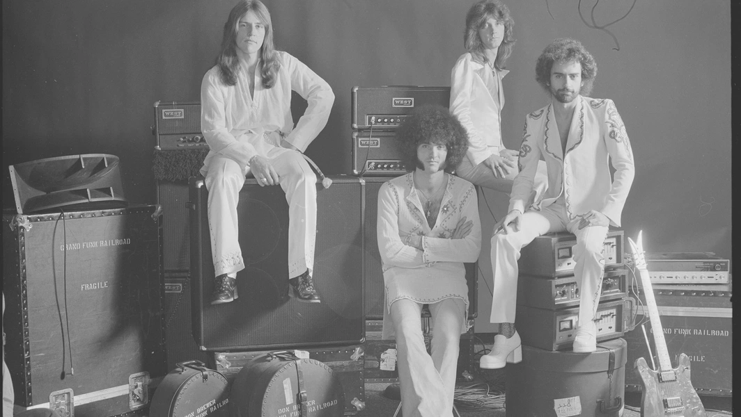 14 bands still led by original members