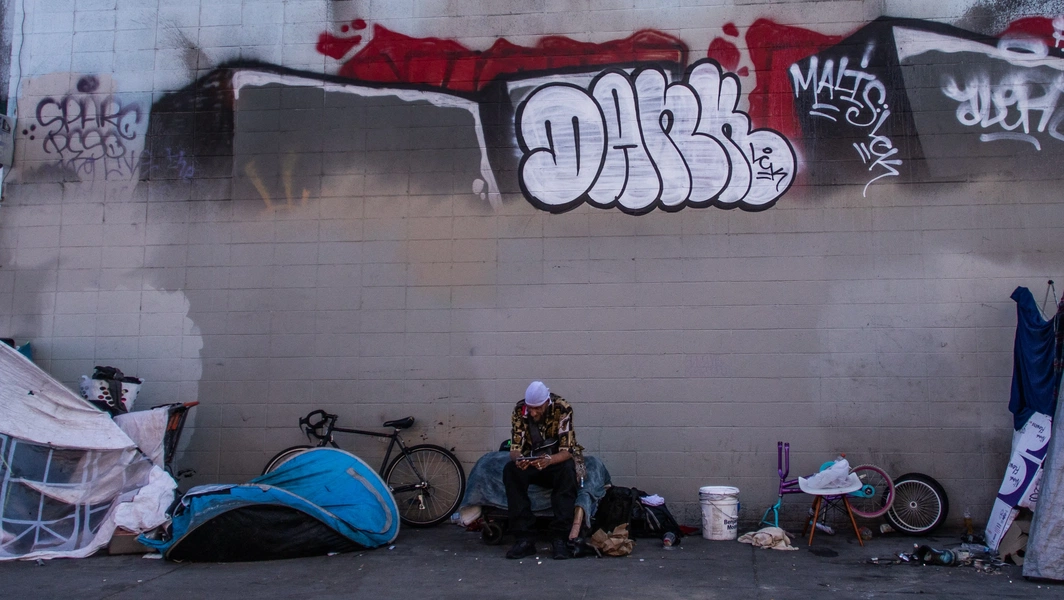 Journeys from youth homelessness to stability