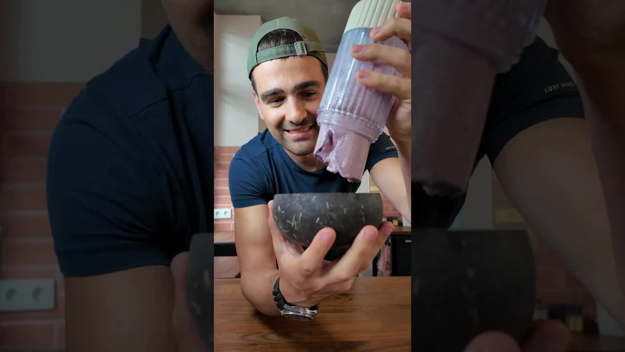 This is how you make a post workout smoothie 💪