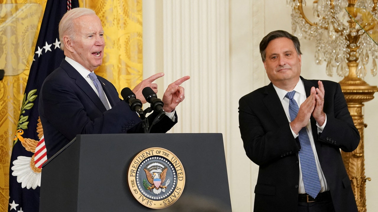Progressive Talarico knifes Biden's open border, tries moderating ...