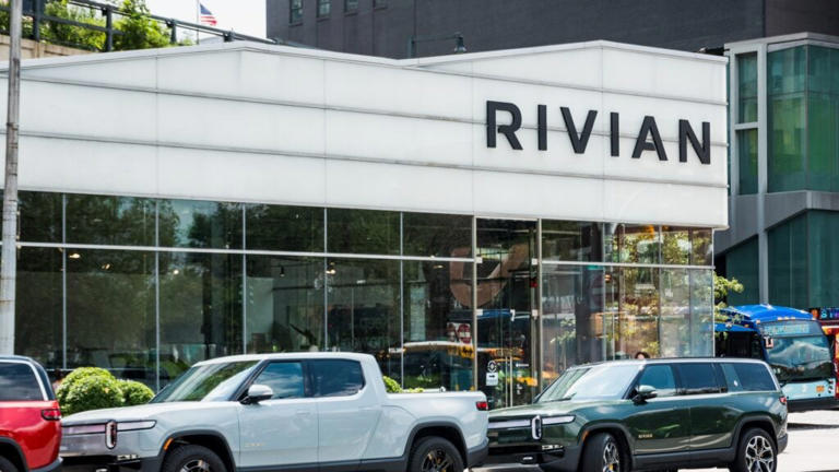 Is Rivian stock a buy now? Inside the R2 SUV delivery milestone and ...