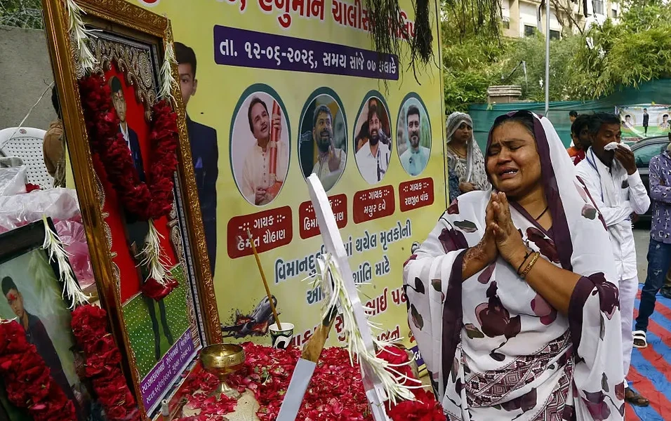 Families mark AI-171 anniversary as probe delays fuel anger