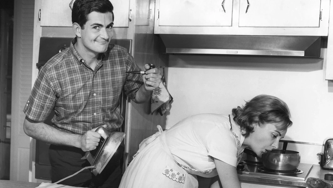 Experts call for redefining gender roles in modern marriage
