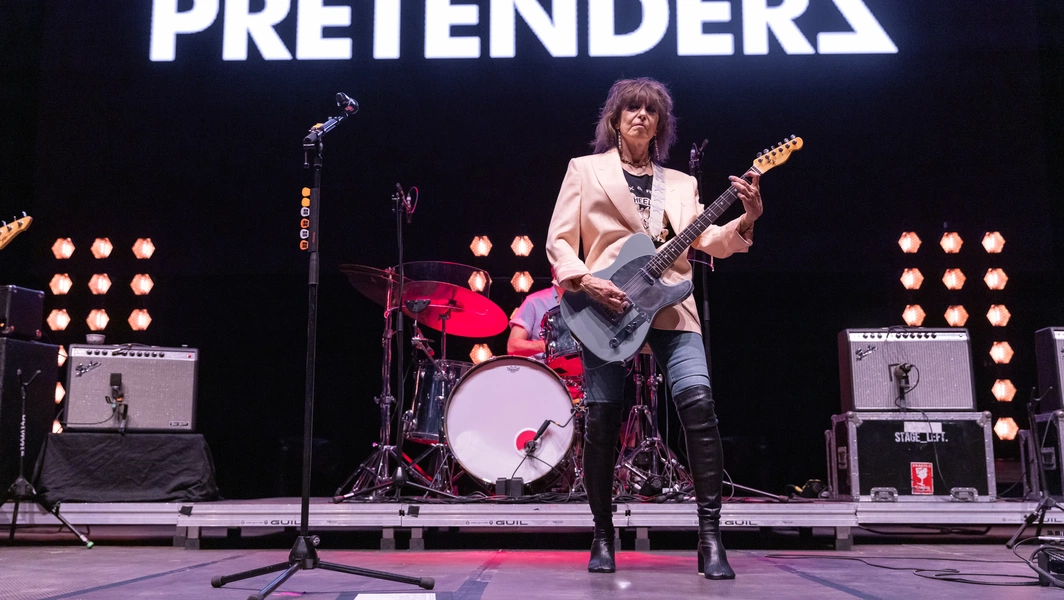 14 bands still led by original members
