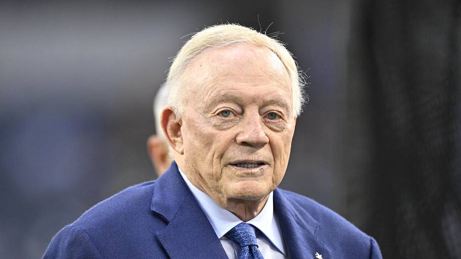 Dak Prescott subtly threw Jerry Jones under the bus over Cowboys ...