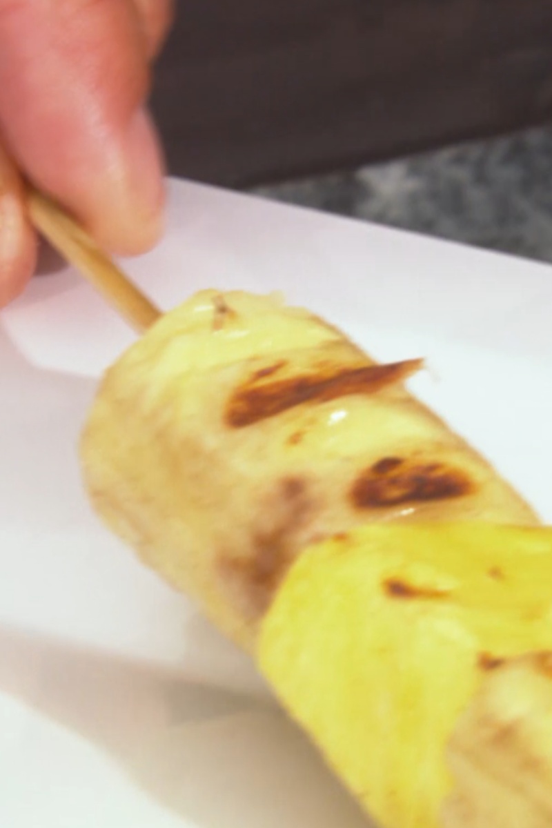 Palitos de plátano y piña con glaseado de mantequilla y vainilla