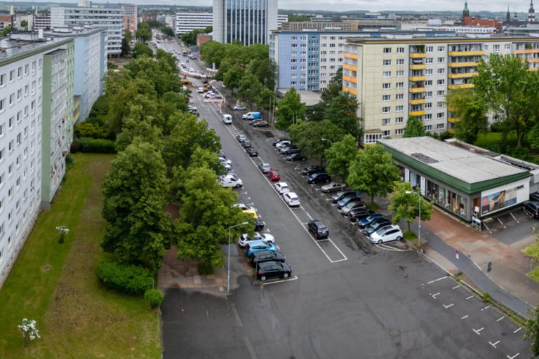 Grüne Promenade statt grauer Parkplatzwüste: Pläne für Brückenstraßen ...