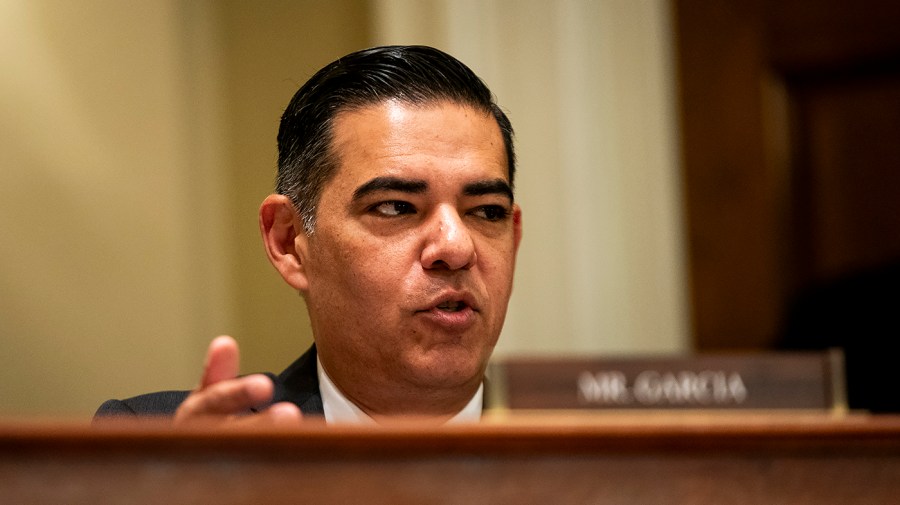 Democrat urges Comer to call Vance, White House officials for ...